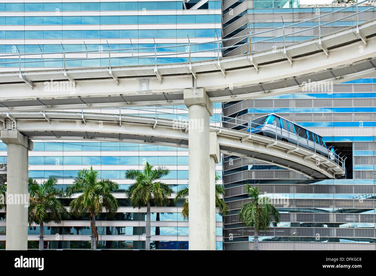 Land bank building hi-res stock photography and images - Alamy