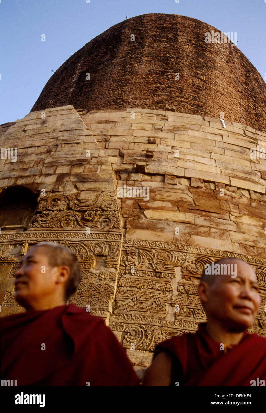 Sarnath buddha hi-res stock photography and images - Alamy