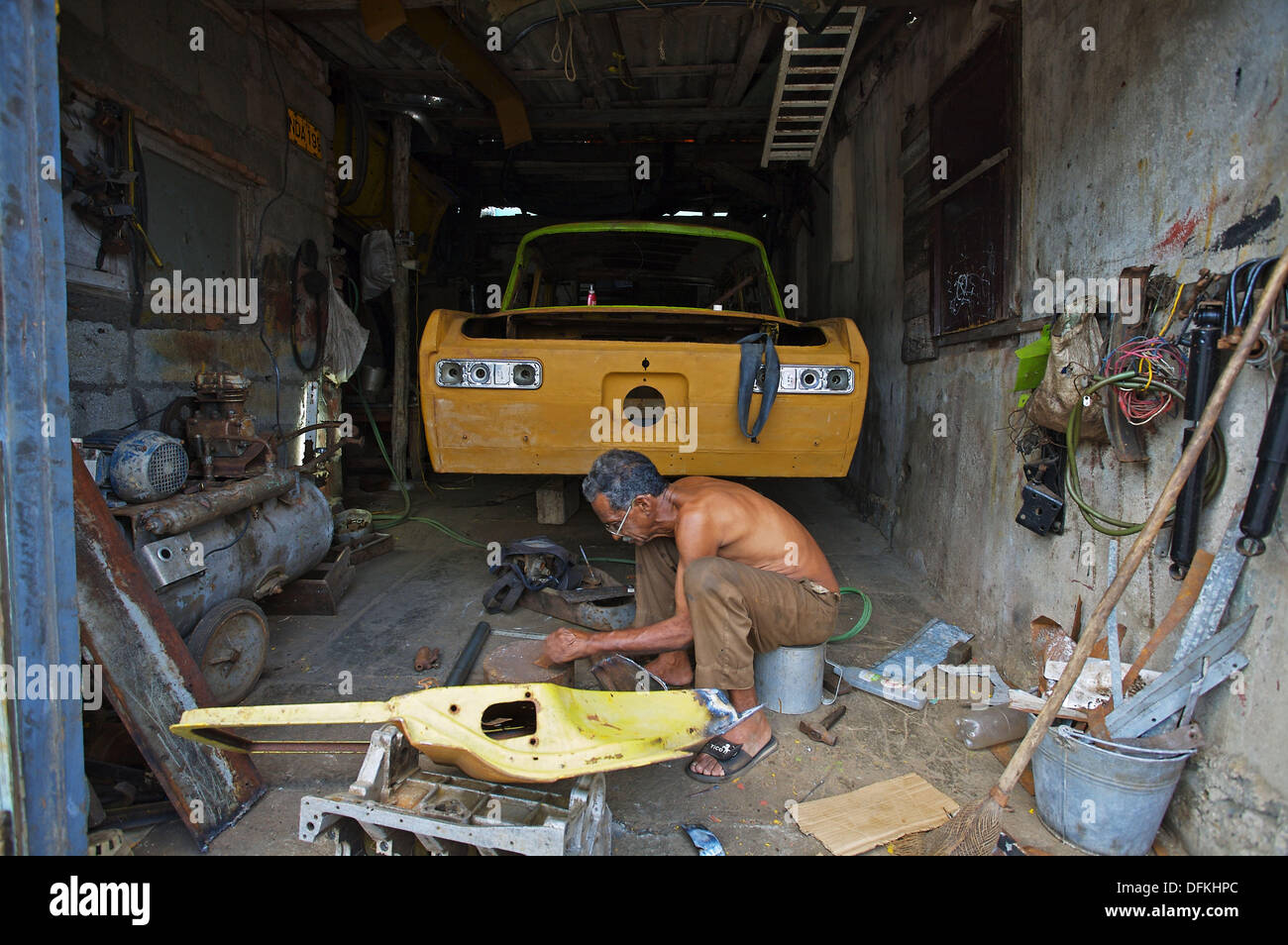 Own car travel hi-res stock photography and images - Alamy