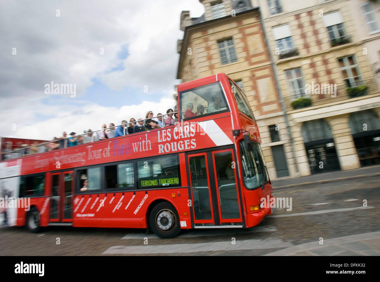 Group tour bus hi-res stock photography and images - Alamy