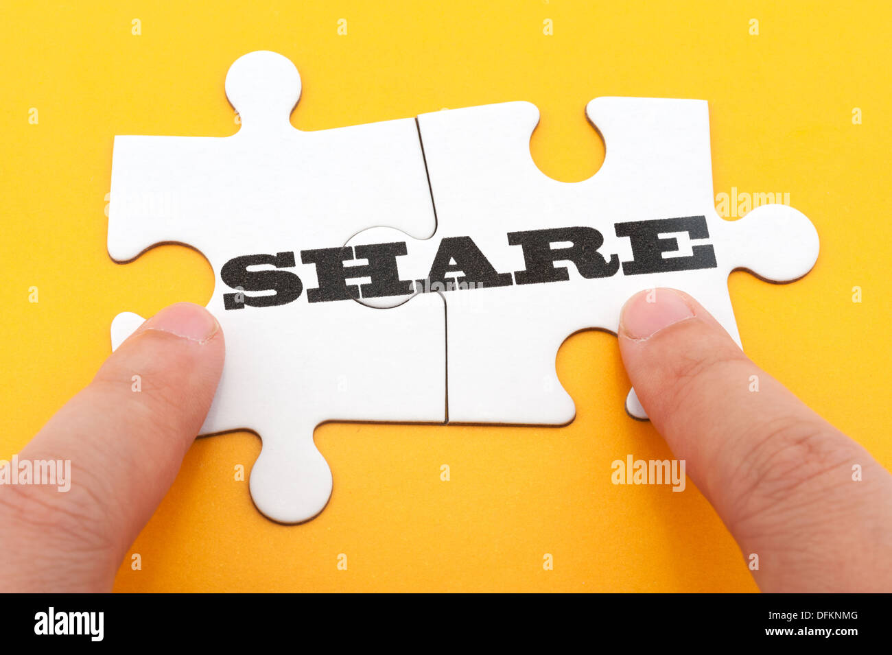 Share connection hi-res stock photography and images - Alamy