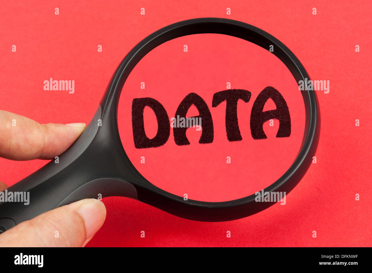 Magnifying glass data analysis icon hi-res stock photography and images ...