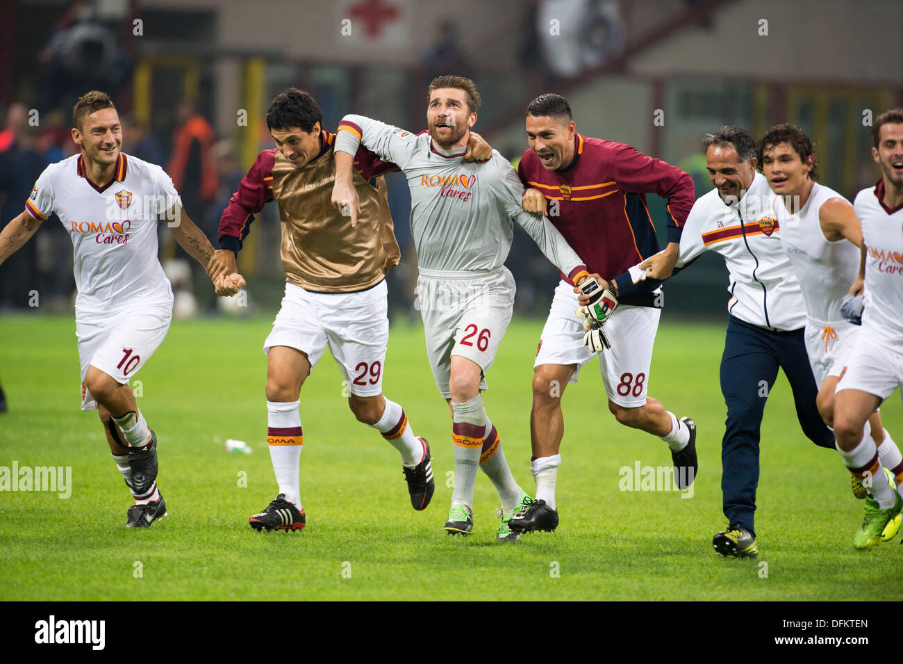Milan, Italy. 5th Oct, 2013. Roma team group Football / Soccer ...