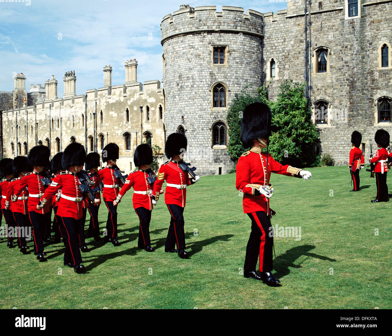 Guards castle windsor hi-res stock photography and images - Alamy