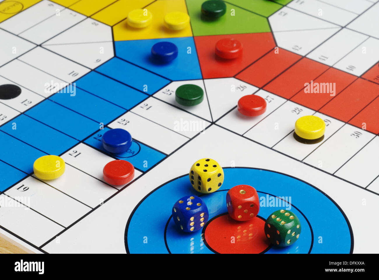 Parcheesi board hi-res stock photography and images - Alamy