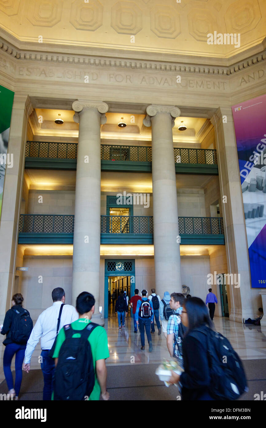 Reinforced concrete columns historic hi-res stock photography and ...