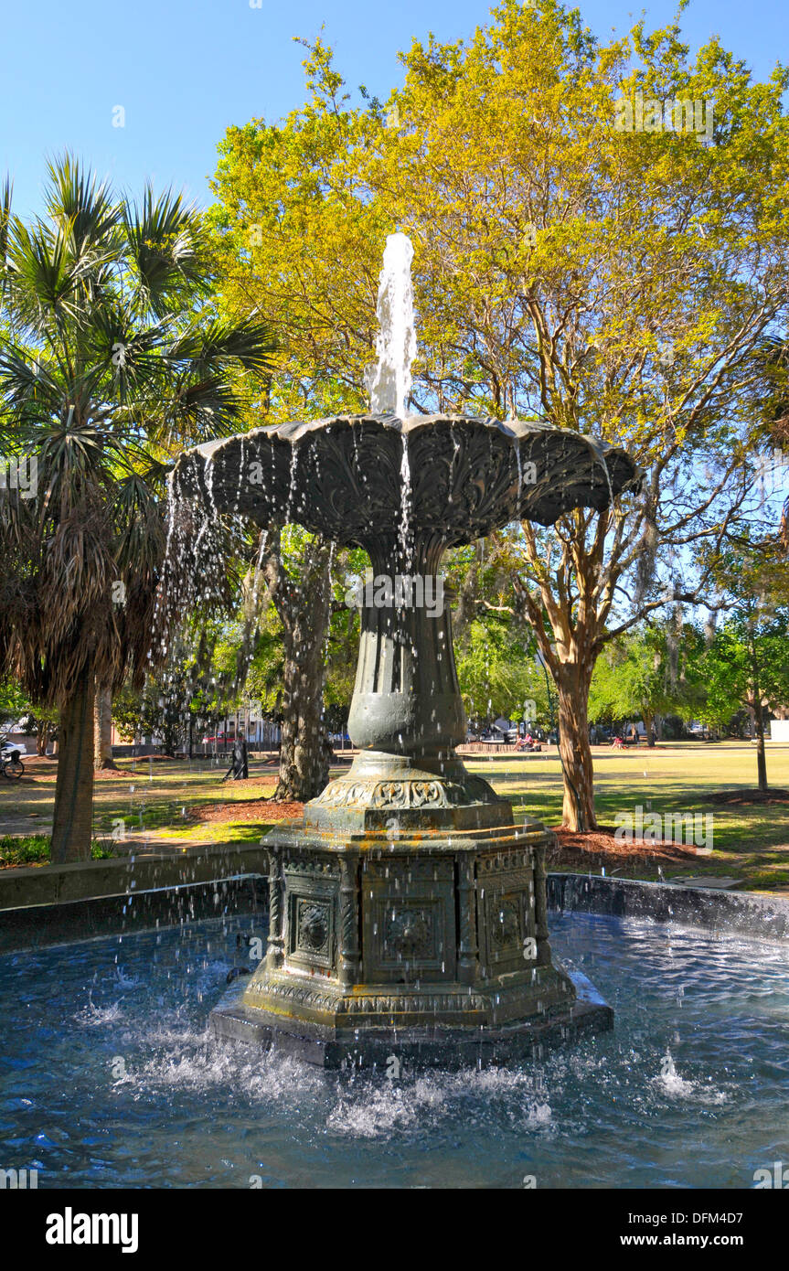 Charleston south carolina marion square hi-res stock photography and ...