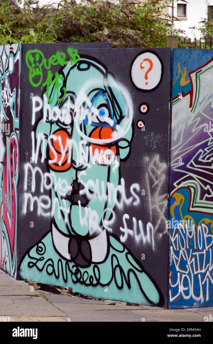 Graffiti in the centre of Edinburgh, Scotland Stock Photo - Alamy