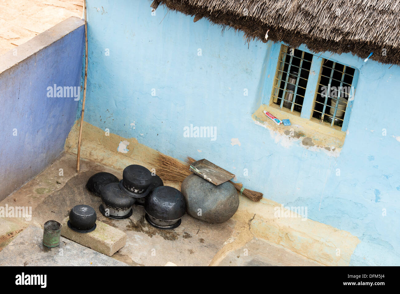 Rustic kitchen house hi-res stock photography and images - Alamy
