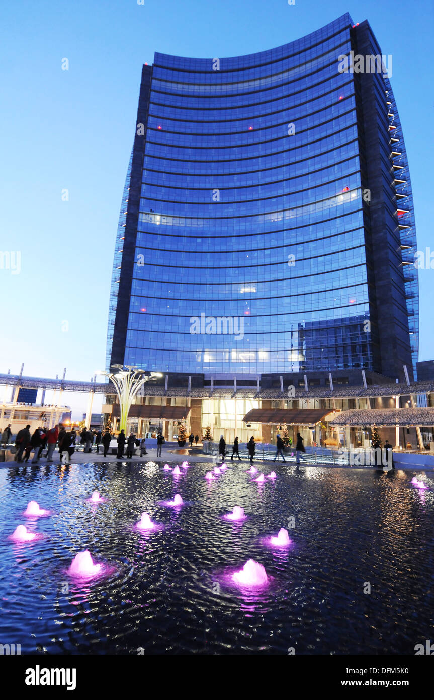 Italy milan porta garibaldi skyscrapers hi-res stock photography and ...