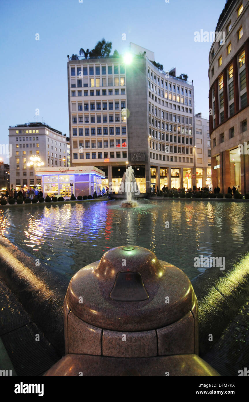 Piazza san babila hi-res stock photography and images - Alamy