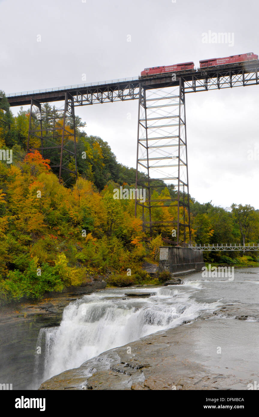 Portage bridge hi-res stock photography and images - Alamy