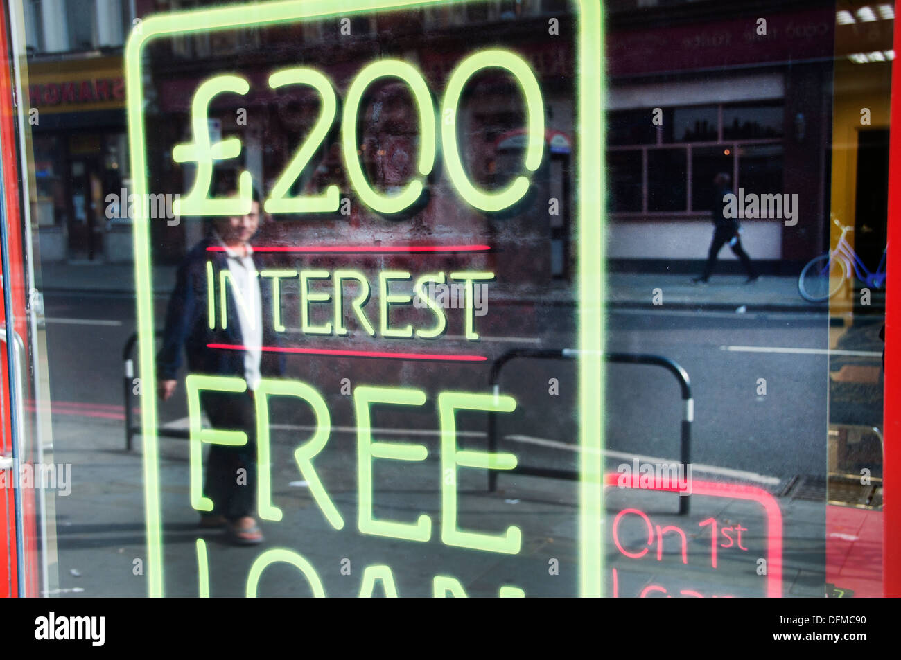 Interest free sign hi-res stock photography and images - Alamy