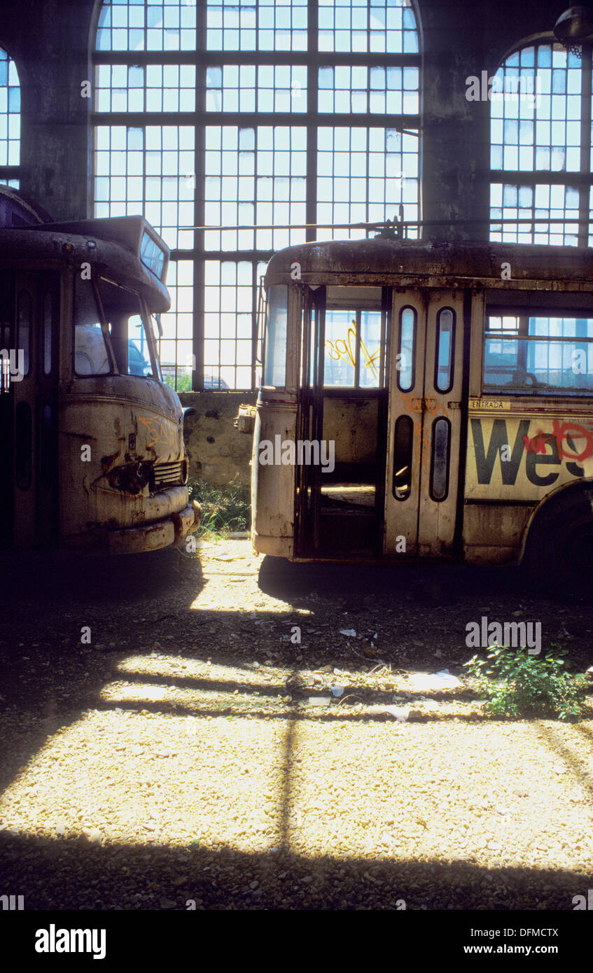 Old fashioned coaches hi-res stock photography and images - Alamy
