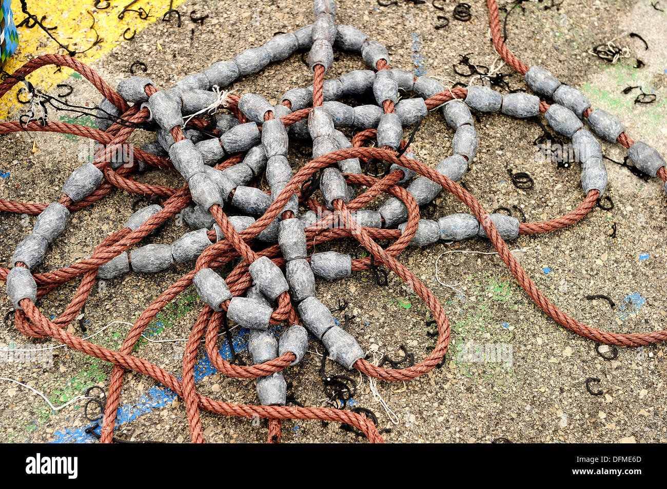 Weights for nets hi-res stock photography and images - Alamy