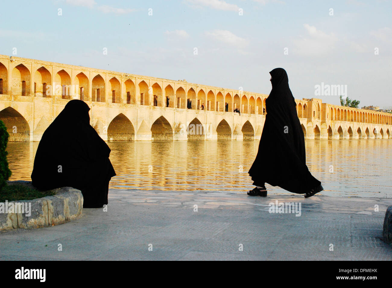 Sio o se pol hi-res stock photography and images - Alamy Sio o se pol hi-res stock photography and images - Alamy