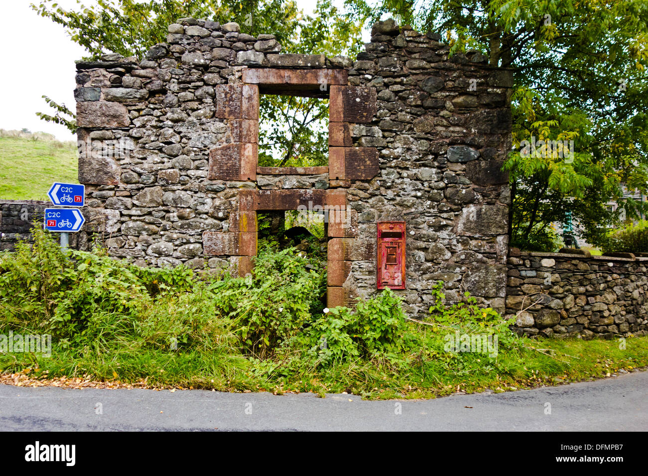 Coast to coast C2C cycle route sign Stock Photo - Alamy