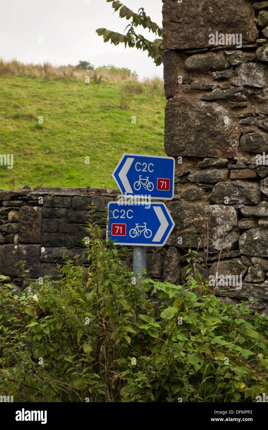 Coast to coast C2C cycle route sign Stock Photo - Alamy