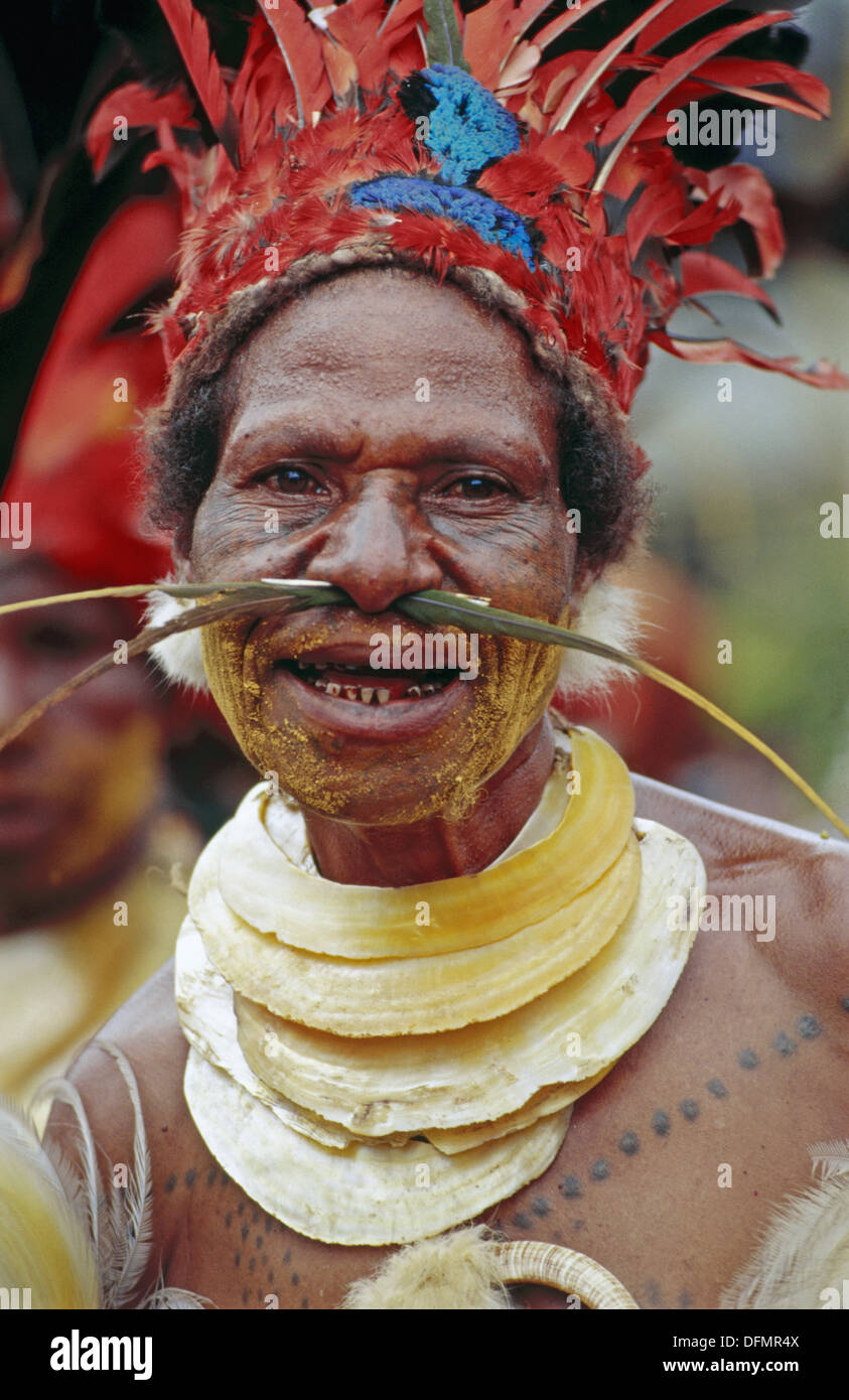 Goroka show hi-res stock photography and images - Alamy