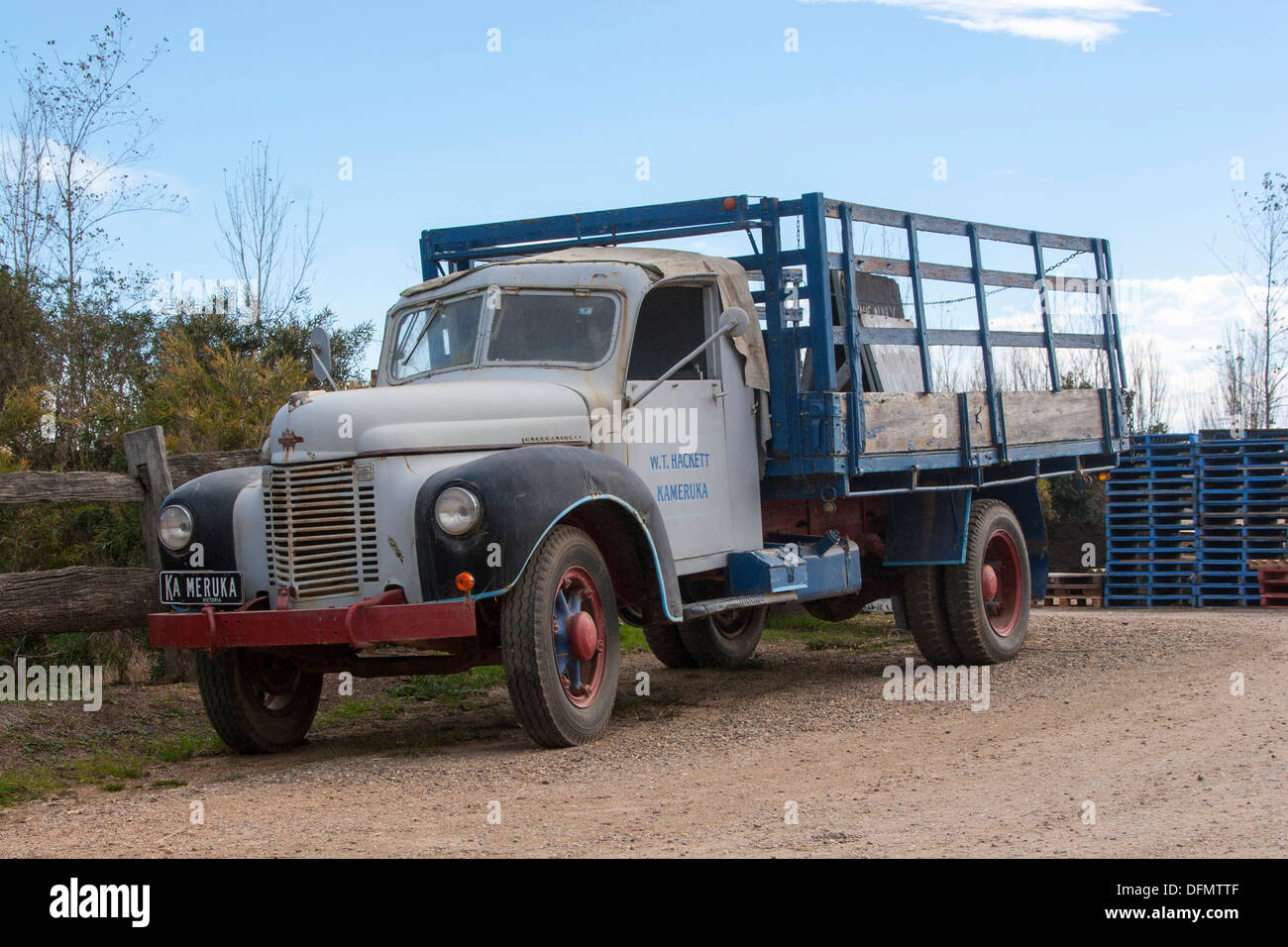 Veteran truck old lorry hi-res stock photography and images - Alamy