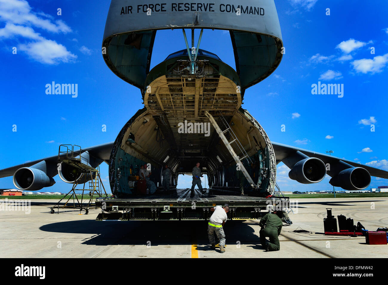 356th airlift squadron hi-res stock photography and images - Alamy