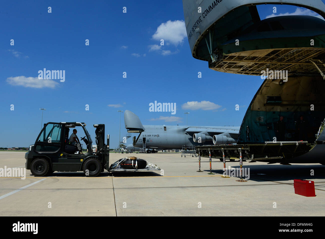 433rd hi-res stock photography and images - Alamy