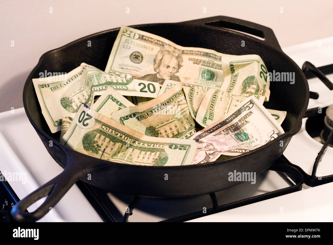 Indian kitchen equipment hi-res stock photography and images - Alamy