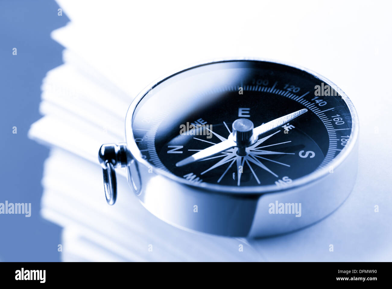 Compass cards hi-res stock photography and images - Alamy