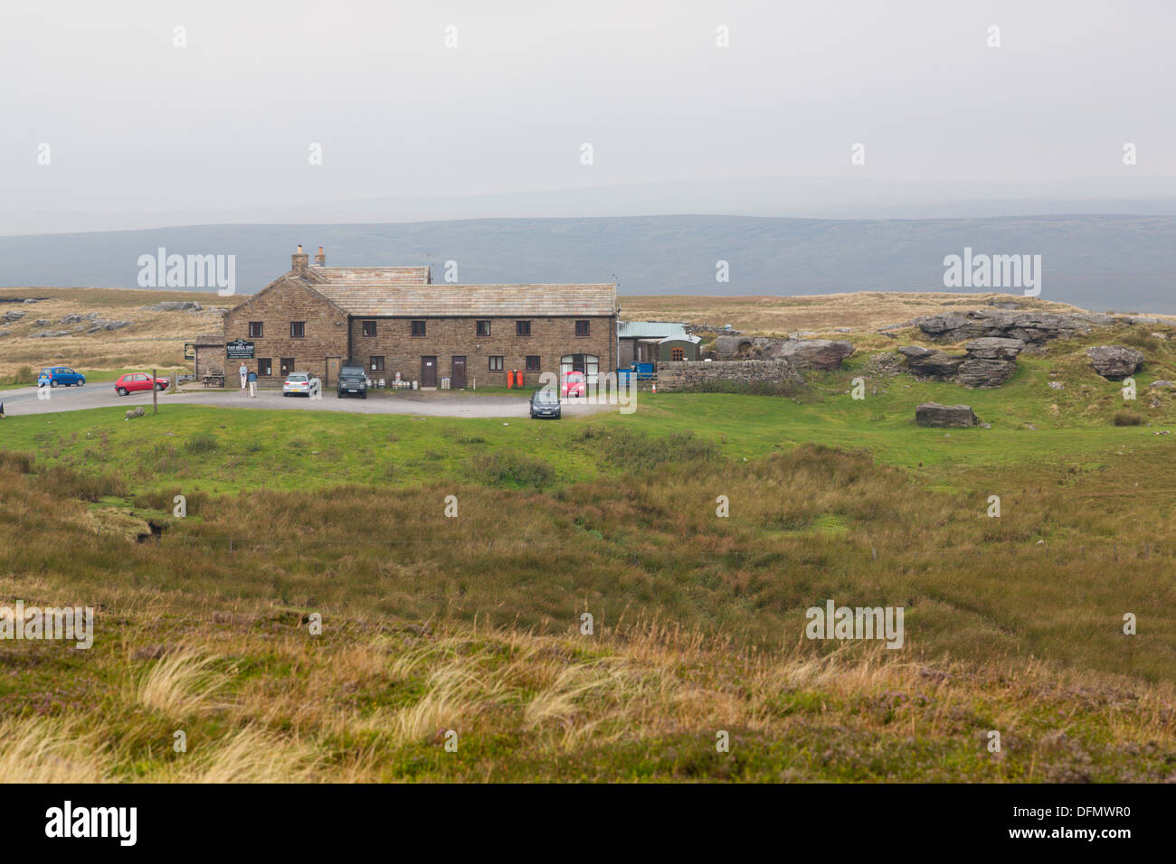 Tan Hill Inn, Britains highest pub at 1732 feet above sea level ...