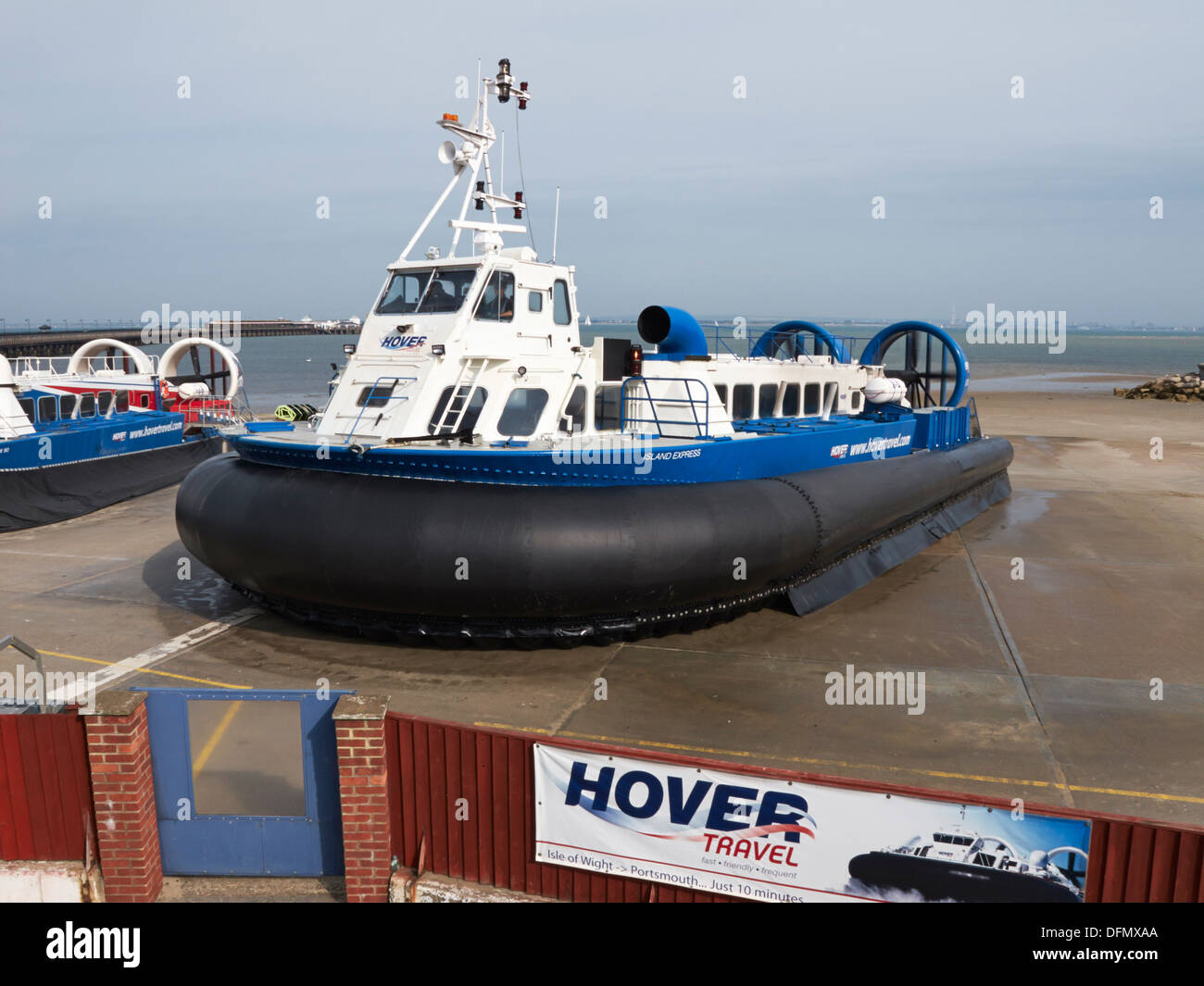 Passenger hovercraft hi-res stock photography and images - Alamy