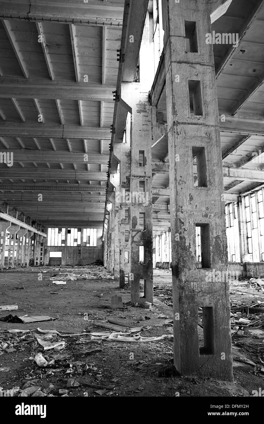 Interior space features large Black and White Stock Photos & Images - Alamy