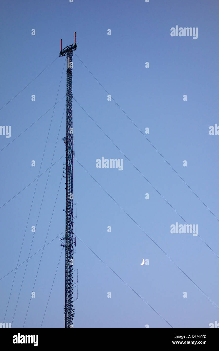Radio tower support hi-res stock photography and images - Alamy