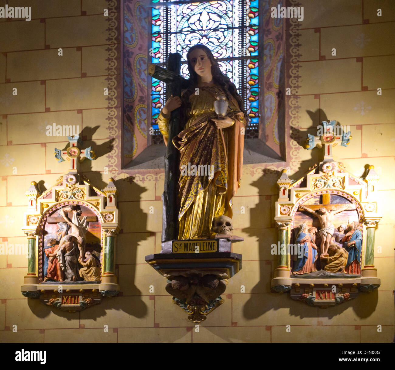 Statue of mary magdalene hi-res stock photography and images - Alamy