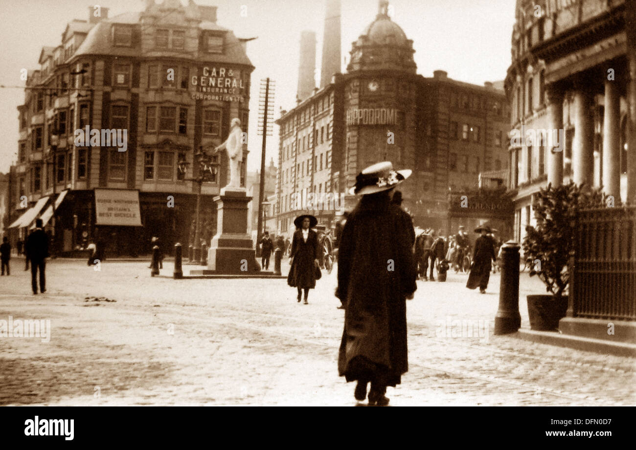 Nottingham Theatre Square in the 1920s Stock Photo - Alamy