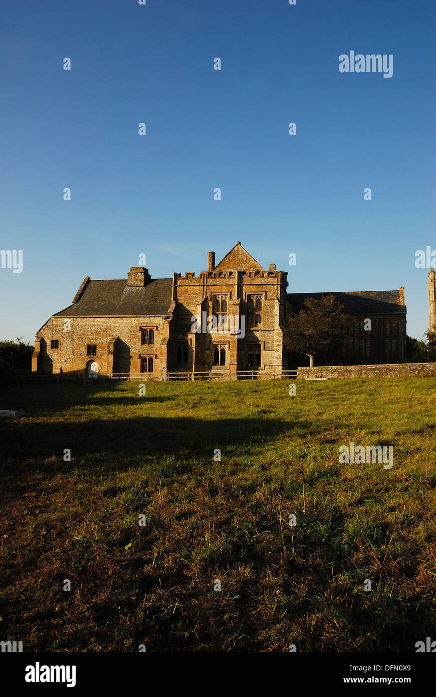 Muchelney abbey hi-res stock photography and images - Alamy