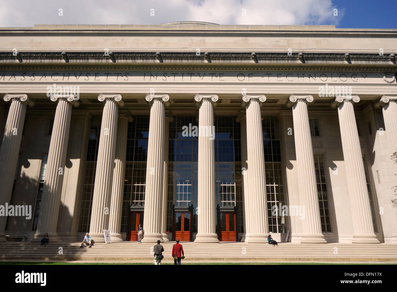 MIT great dome building Stock Photo - Alamy