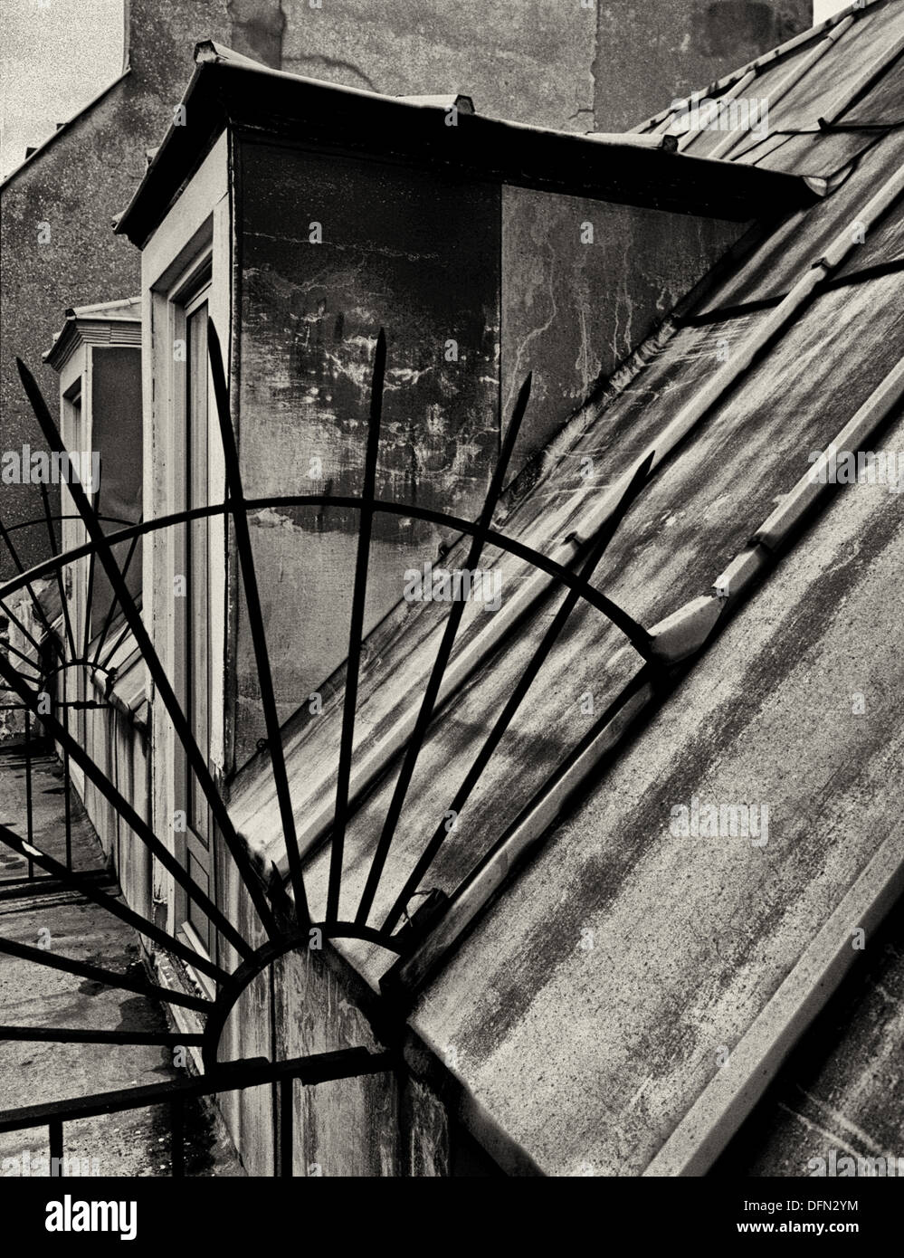 Typical Parisian attic windows and rooftops Stock Photo - Alamy