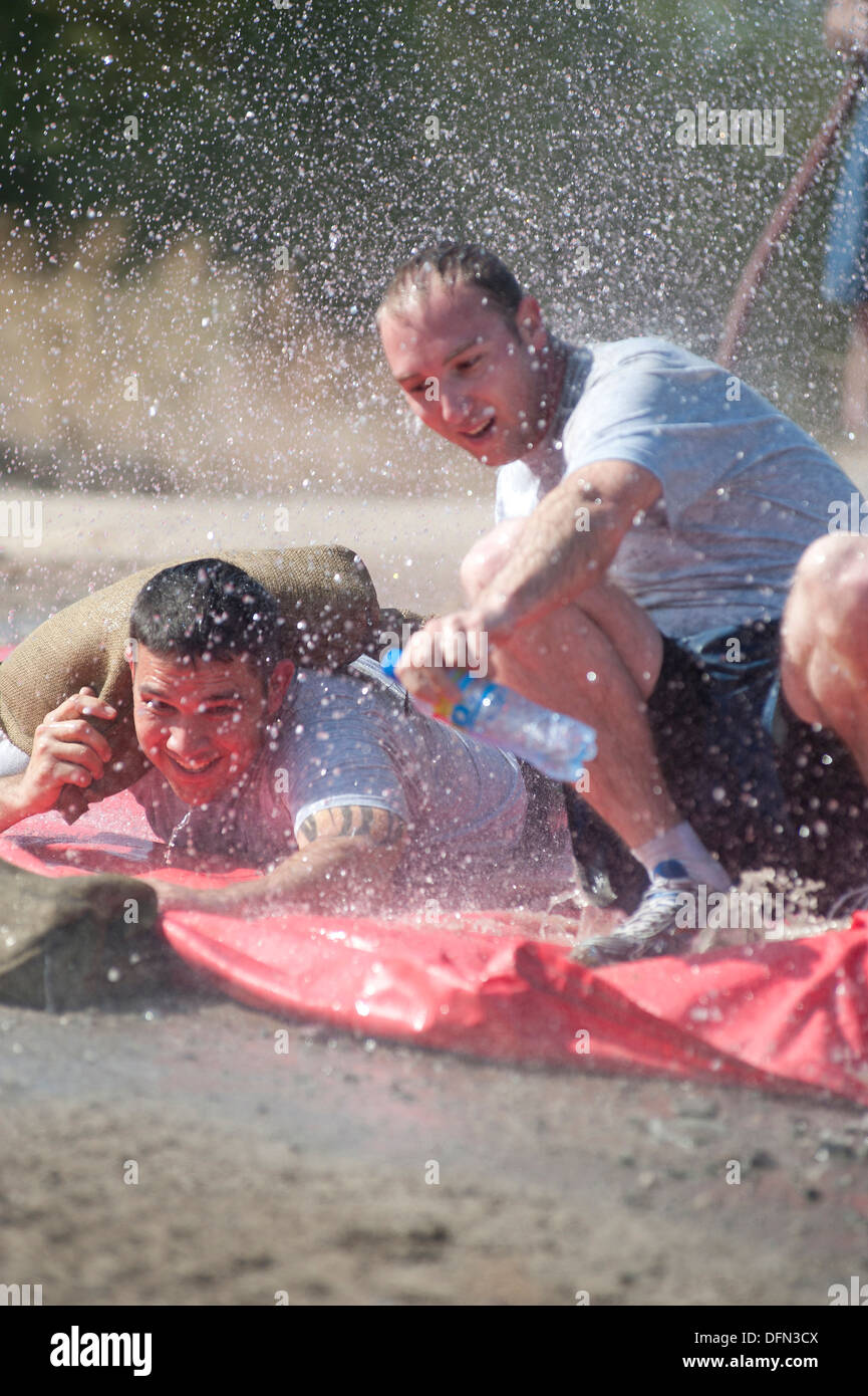 Senior Airman Matthew Hanning, left, and Tech. Sgt. Scott Clements ...
