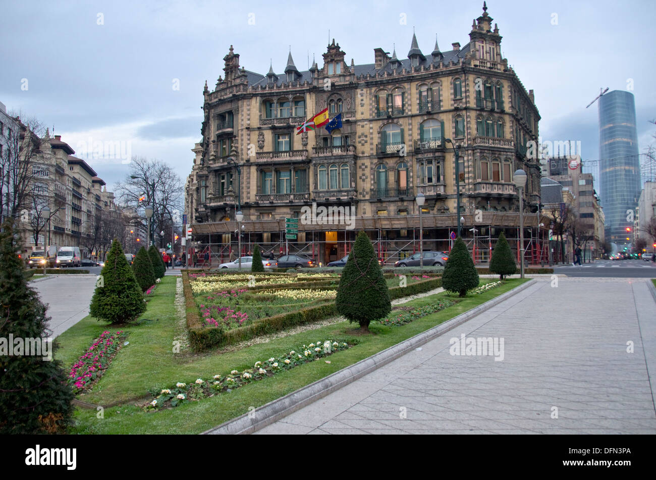 Bilbao square hi-res stock photography and images - Alamy