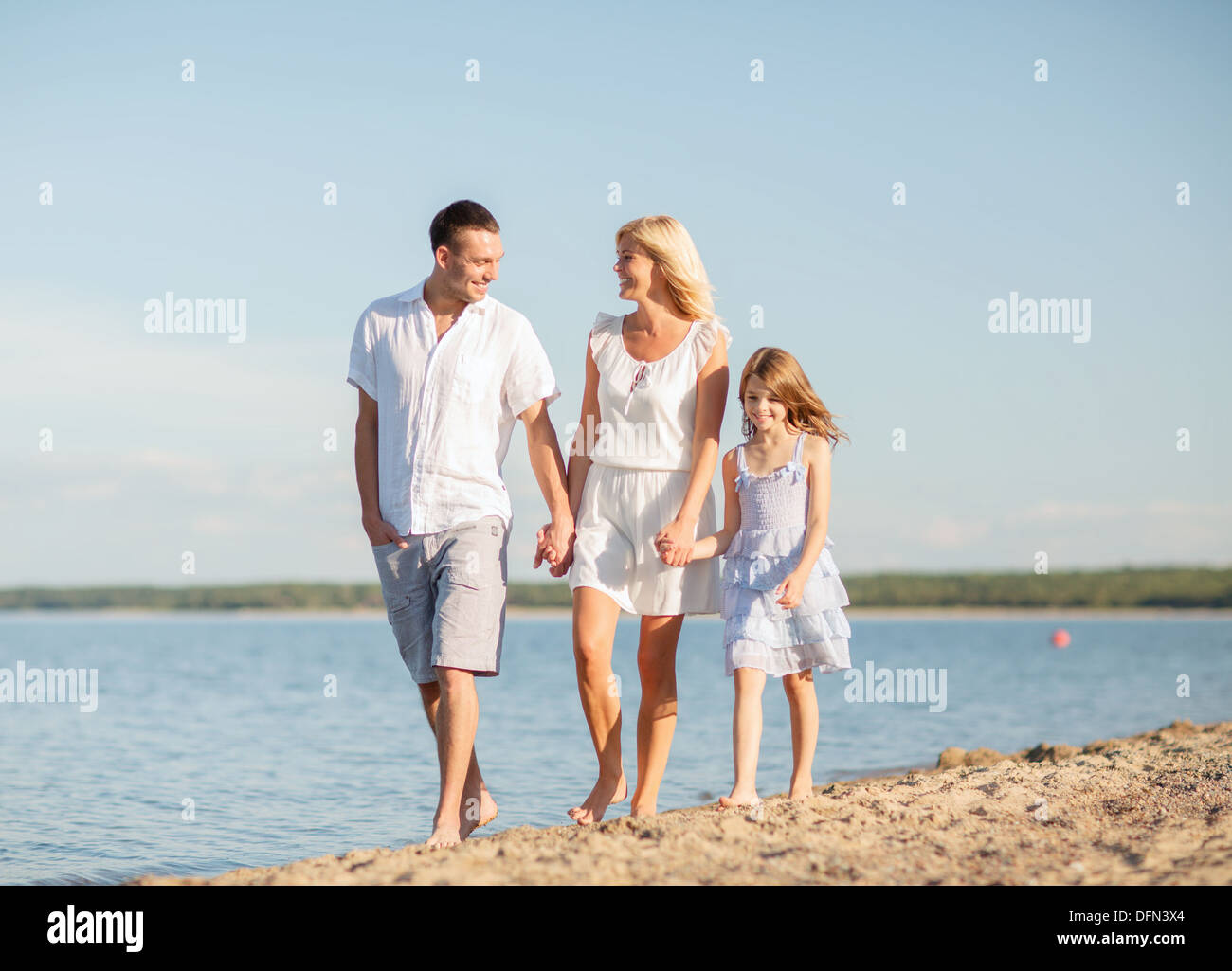 happy family at the seaside Stock Photo - Alamy