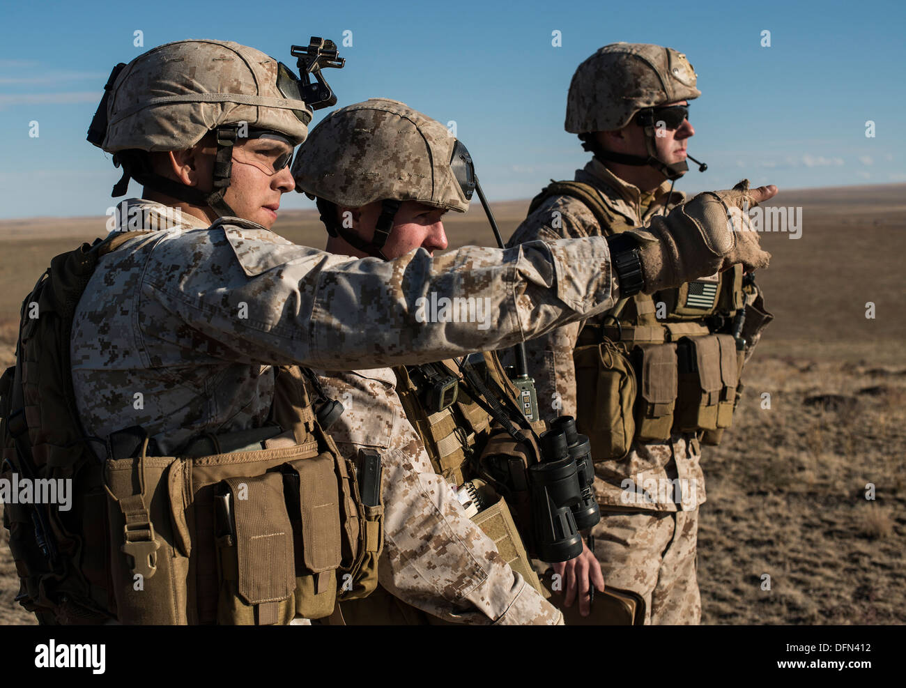 U.S. Marine Corps joint terminal attack controllers work a close-air ...