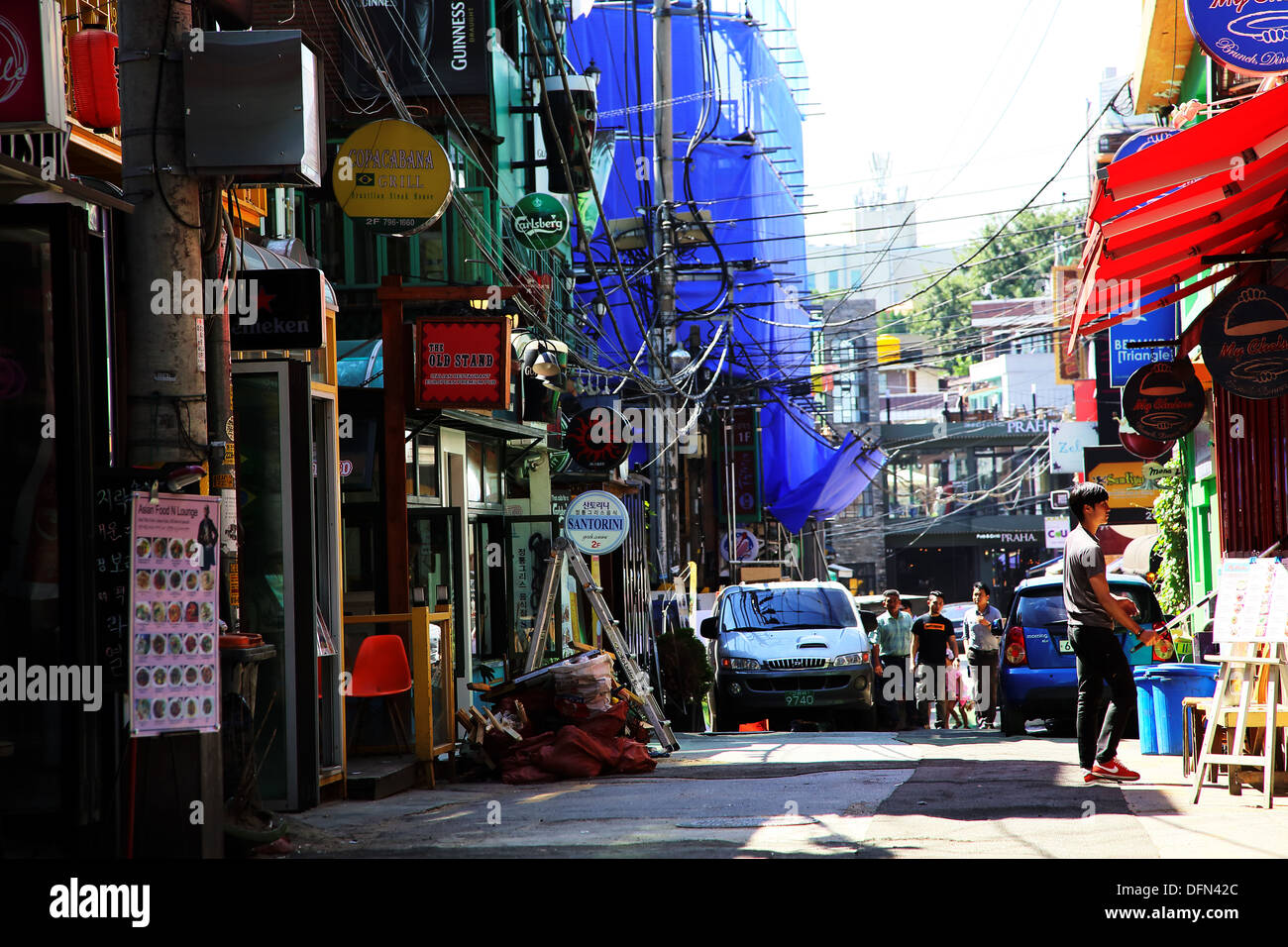 Itaewon seoul hi-res stock photography and images - Alamy