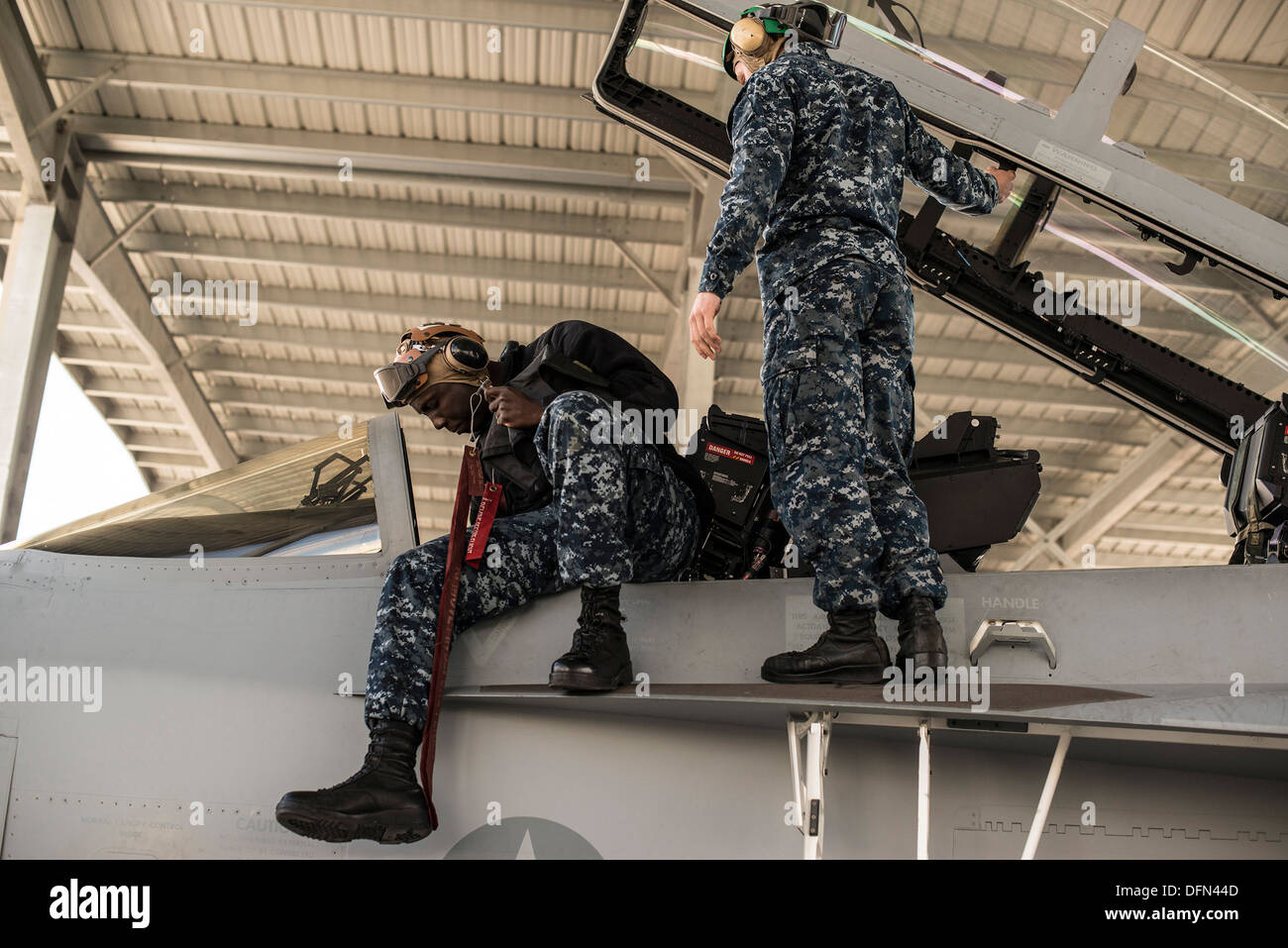 Electronic attack squadron 137 hi-res stock photography and images - Alamy