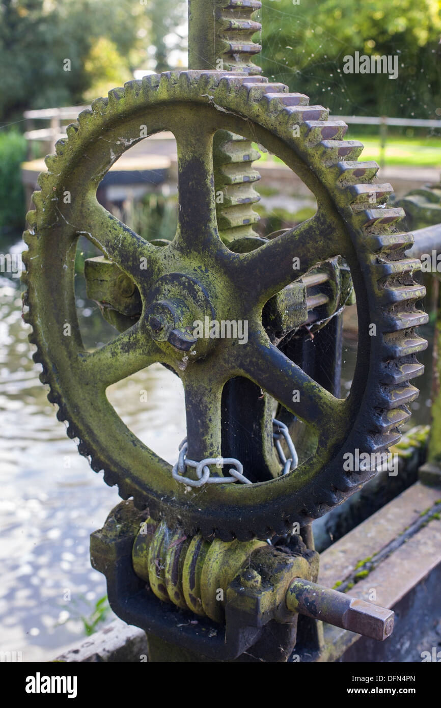 gear on lock/weir Stock Photo - Alamy