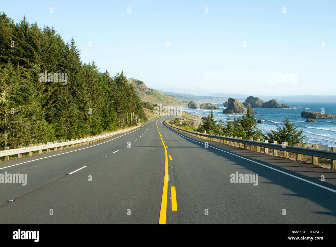 Pacific motorway hi-res stock photography and images - Alamy