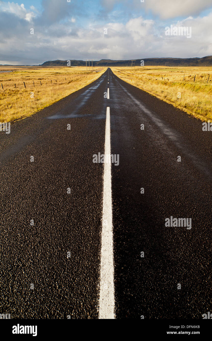 Kalfafell landscape hi-res stock photography and images - Alamy