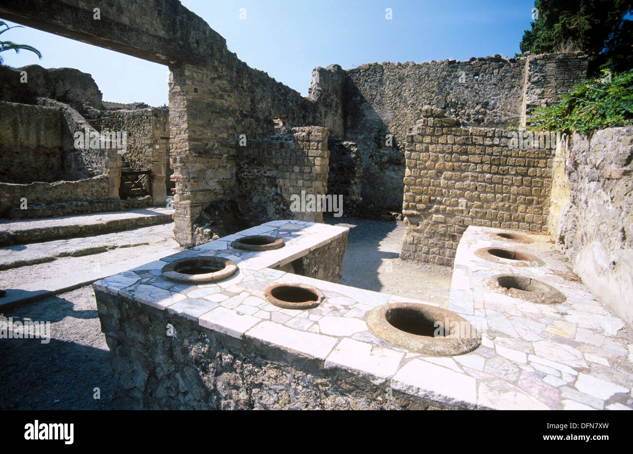 Roman Tavern High Resolution Stock Photography and Images - Alamy