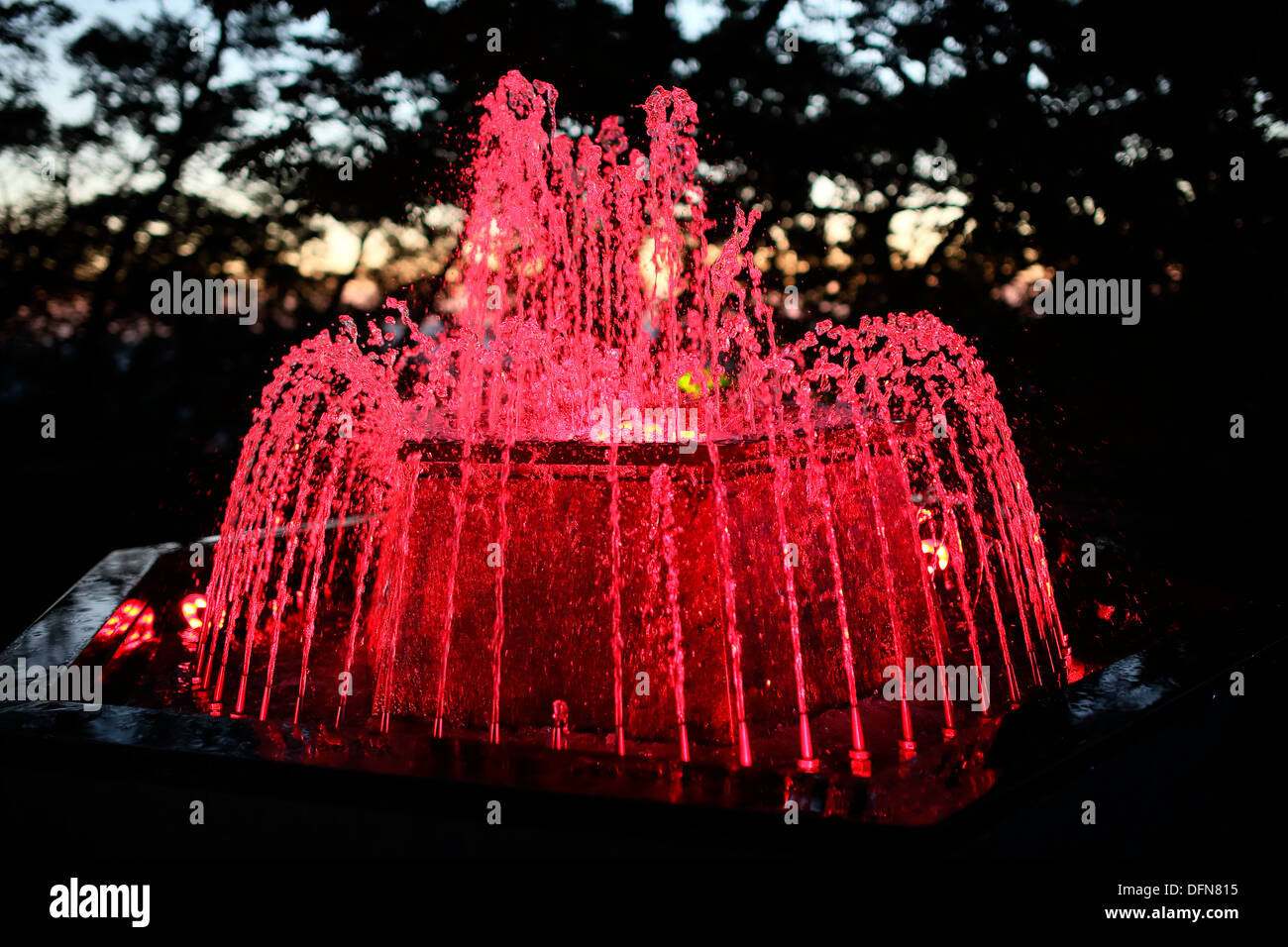 Coloured water fountain hi-res stock photography and images - Alamy