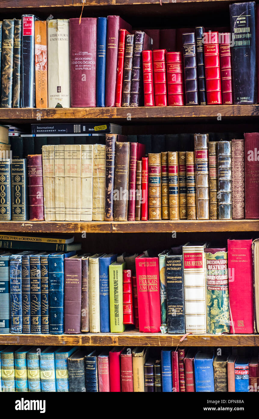 2nd hand hi-res stock photography and images - Alamy