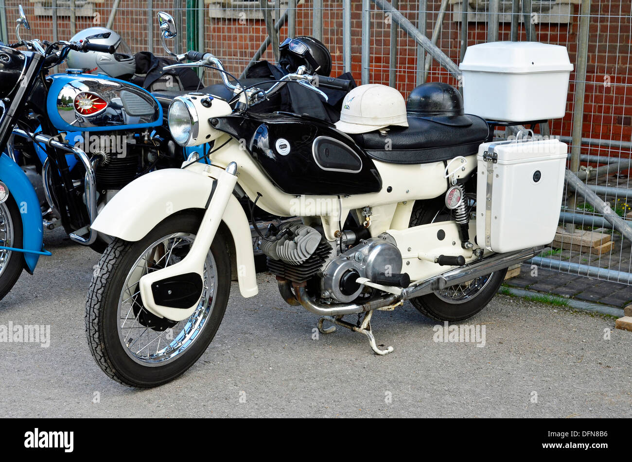 Classic ariel High Resolution Stock Photography and Images - Alamy
